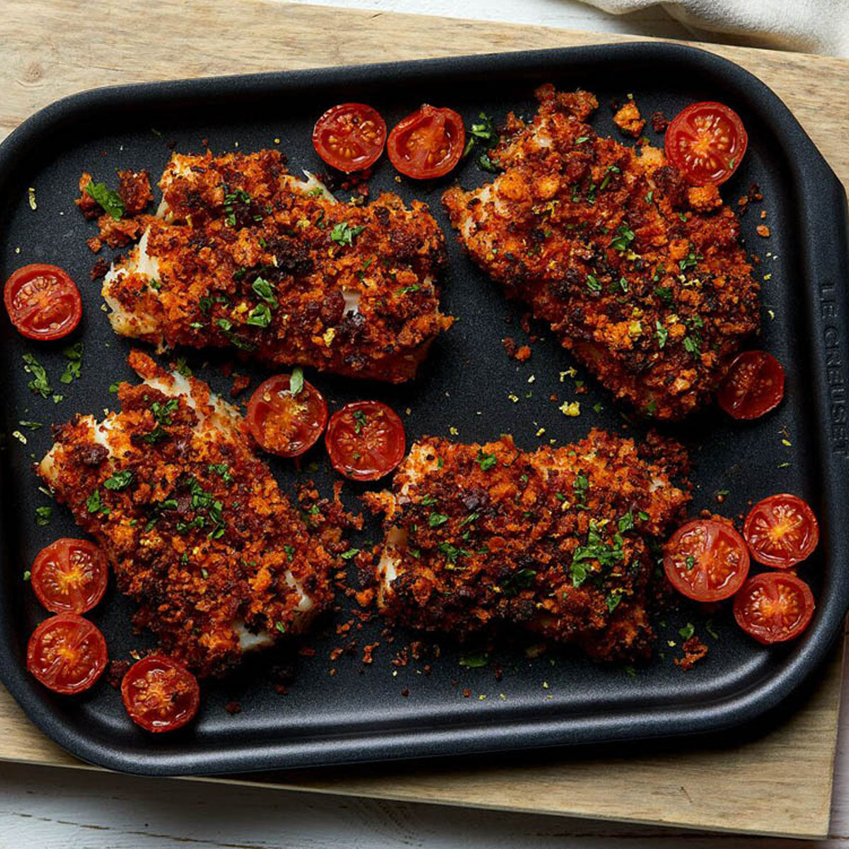 Le Creuset Bakeware Oven Tray 35cm – David Shuttle Ltd